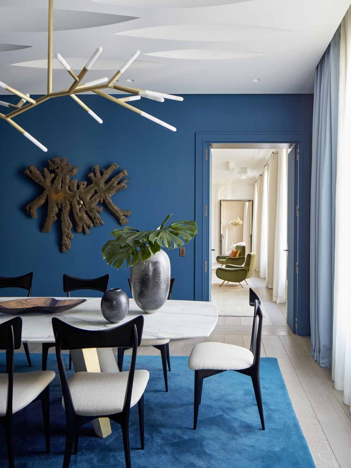 STATEMENT CHANDELIER LIGHTING: 20 AMAZING INTERIORS - INTERIORISTA