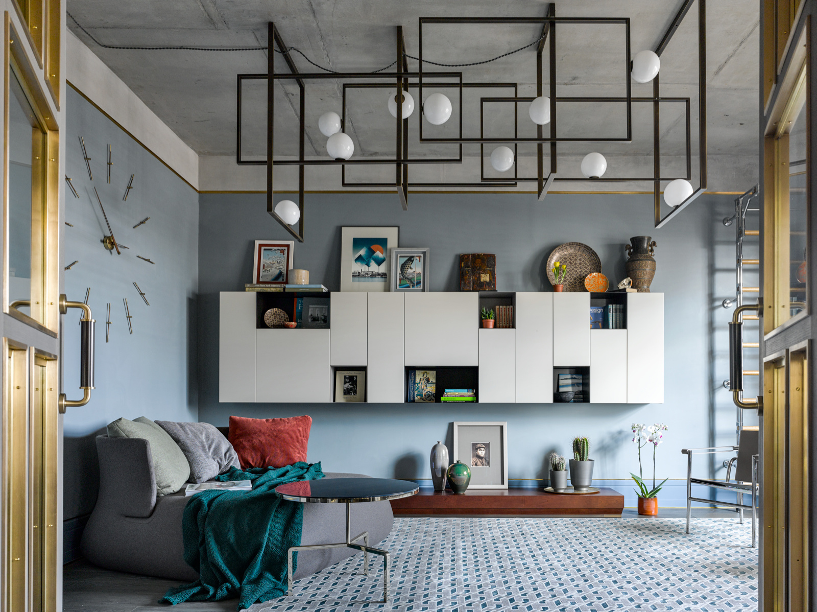 STATEMENT CHANDELIER LIGHTING: 20 AMAZING INTERIORS - INTERIORISTA